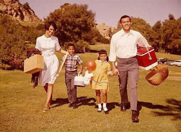 The 1950s: The Greatest Generation for Families – The Young Gentleman's ...