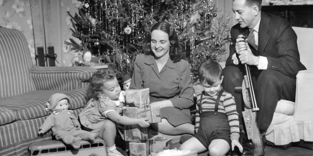 The 1950s: The Greatest Generation for Families – The Young Gentleman's ...